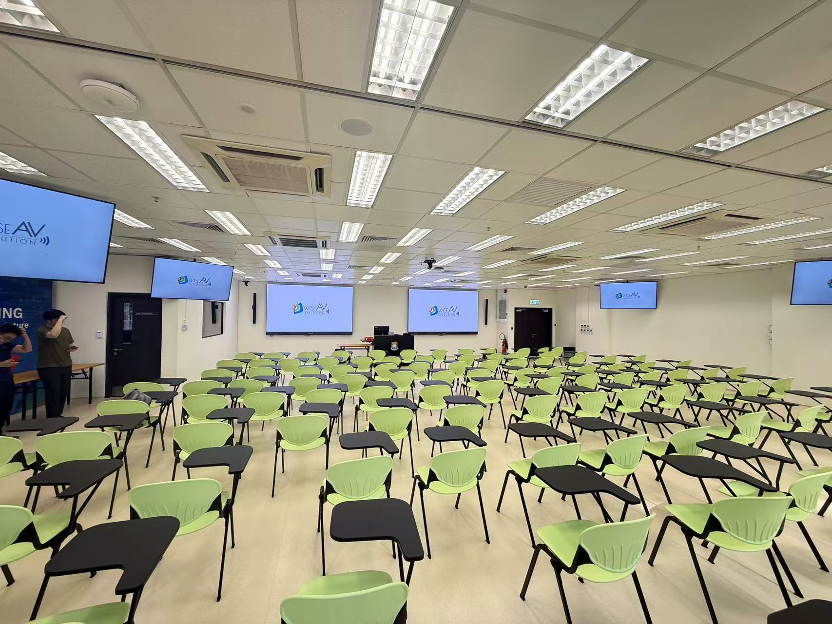 Deploying Dual AIOs & Array Audio to Upgrade Smart Teaching - WISE AV Solution